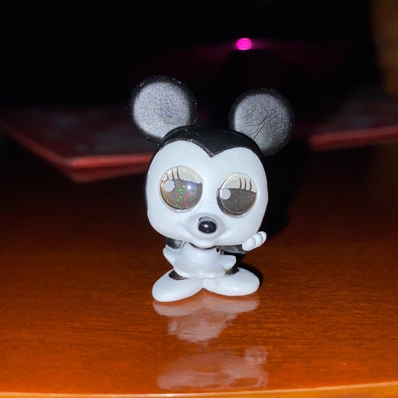 Disney | Toys | Disney Doorables Minnie Mouse 2s | Poshmark